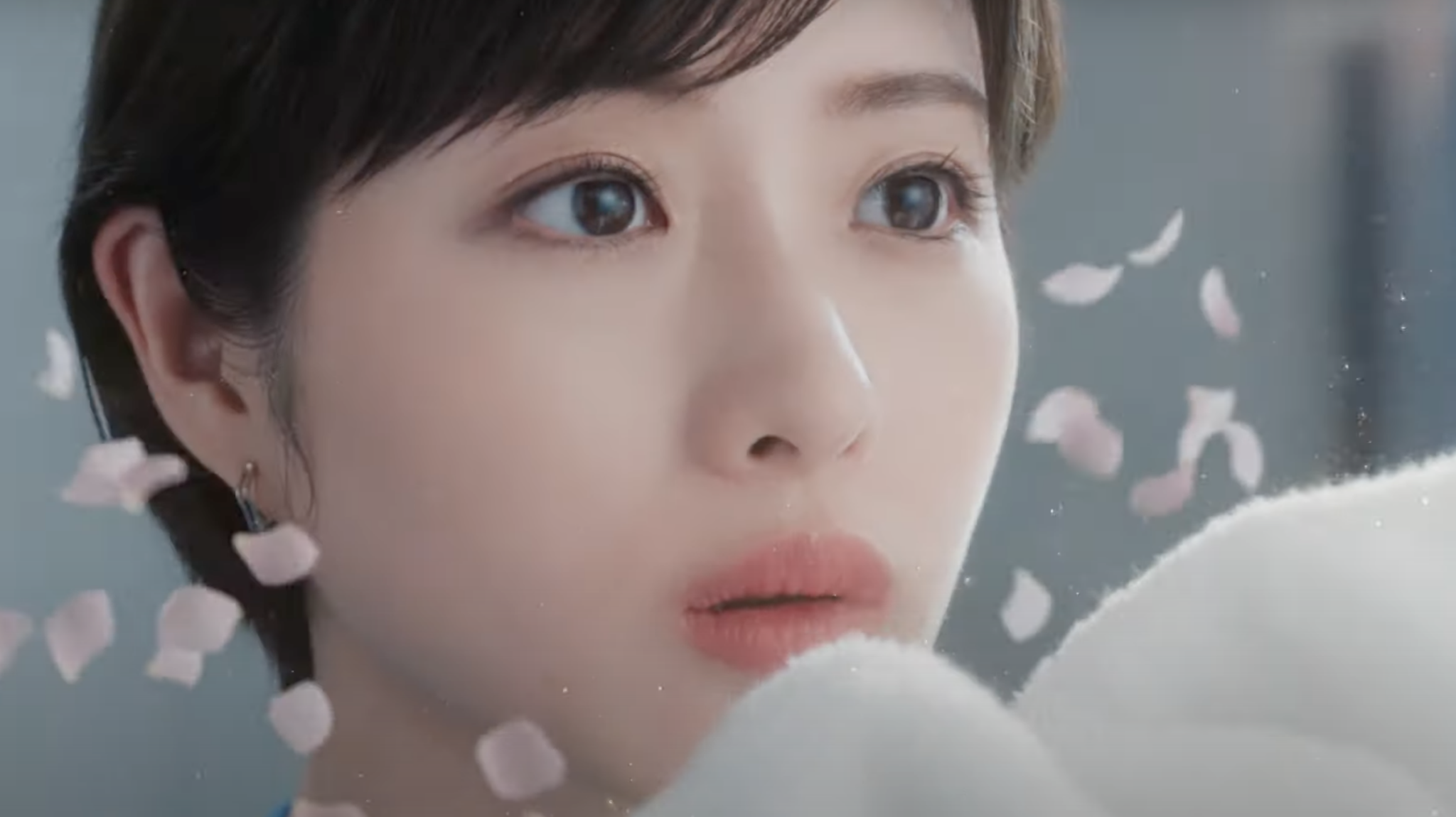 【CM】花王 ハミング フレア フレグランス 「ハミング フレアから誕生！贅沢アロマエッセンス」篇 yumi | ThreePEACE